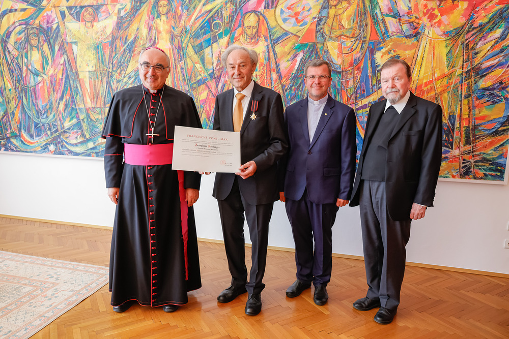 Silvesterorden an Dr. Josef Heuberger verliehen