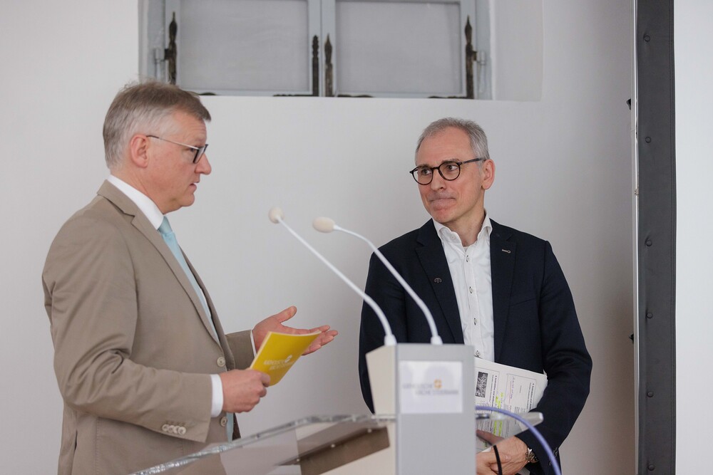 Dekretverleihung gewaltpräventive Schutzkonzepte