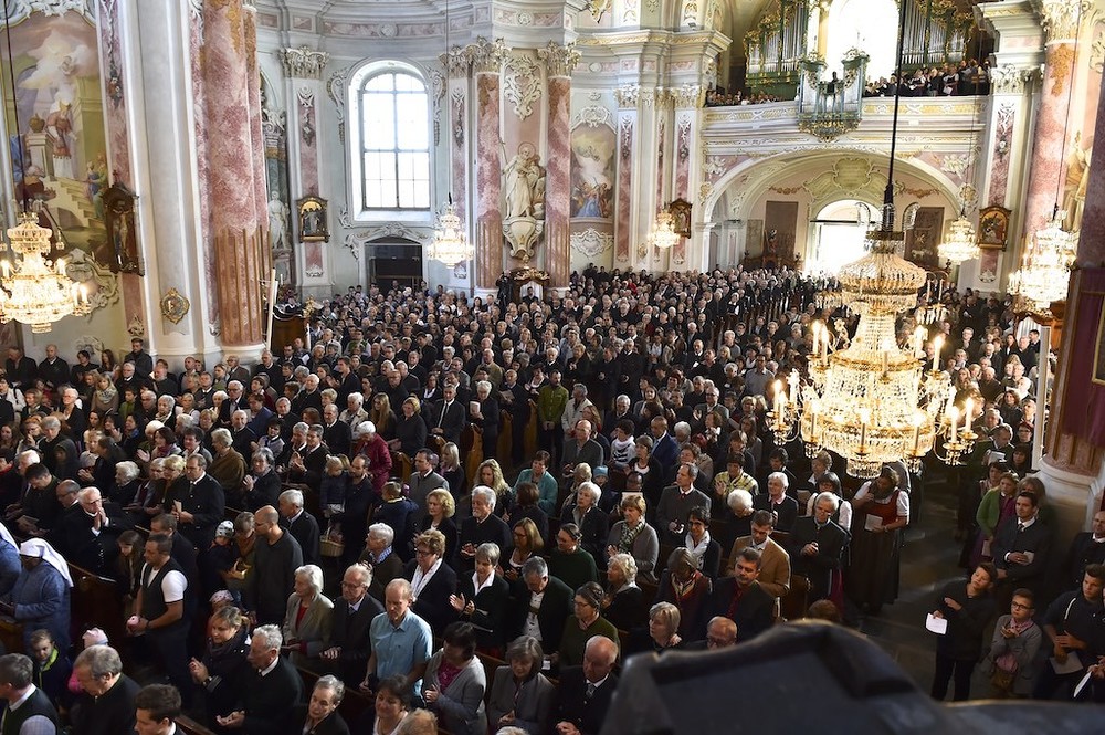 Basilika am Weizberg und Erntedank