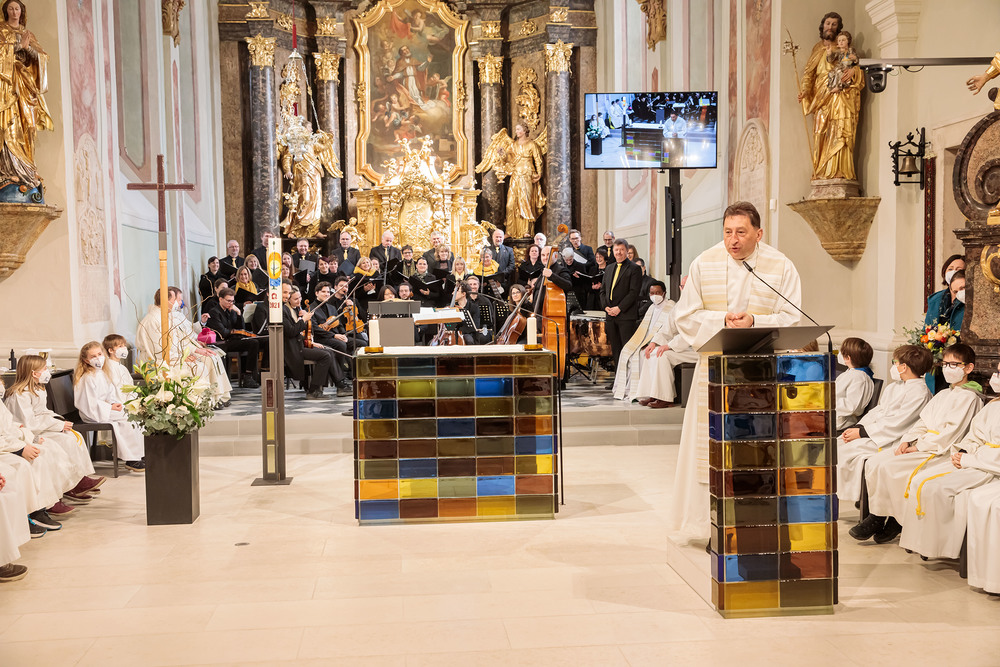 Übertragung der Heiligen Messe auf ORF III